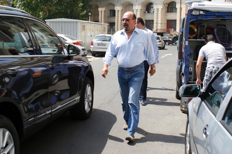 Dosarul Petromservice. O ambarcațiune a lui Liviu Luca și 100 de ...