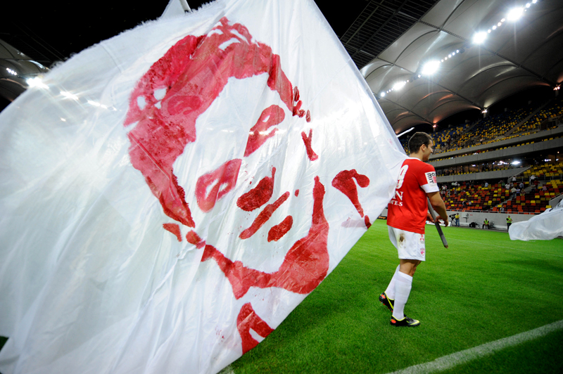 Dinamoviștii îl comemorează pe "Unicul Căpitan" Cătălin Hâldan, la 12 ...