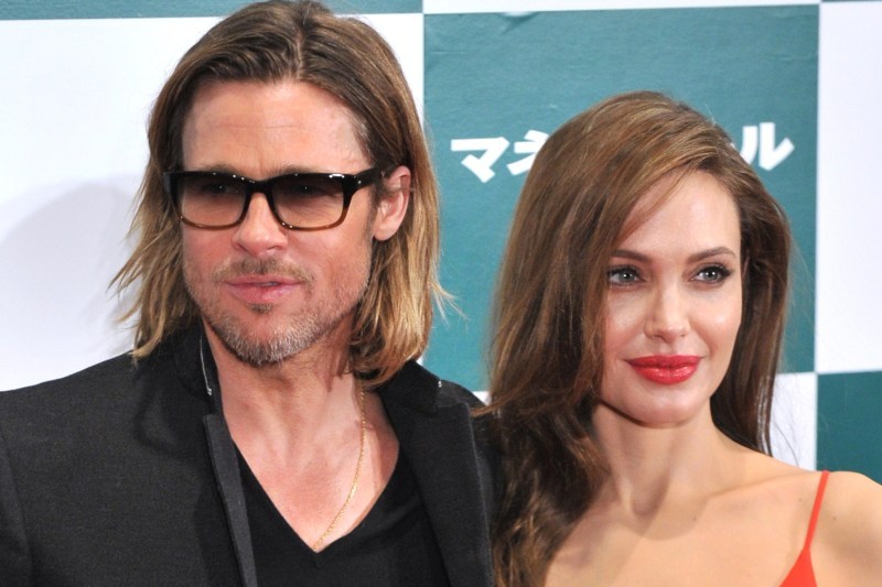 Brad Pitt a cumpărat un avion Spitfire, cu 2 milioane de dolari