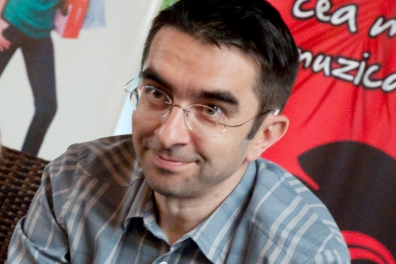 Găinușă, implicat într-un mega-scandal: "Ne-a îmbolnăvit de hepatită"