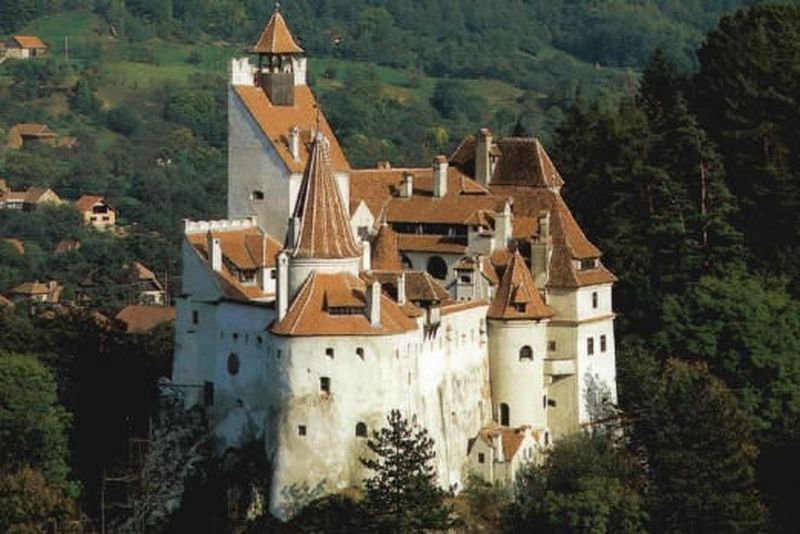 Castelul Bran și Complexul Muzeal Astra din Sibiu - cele mai vizitate ...