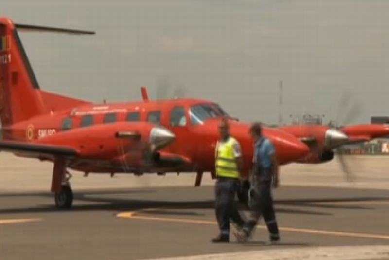 Medicii români zboară cu avioane vechi de zeci de ani, în timp ce un ...