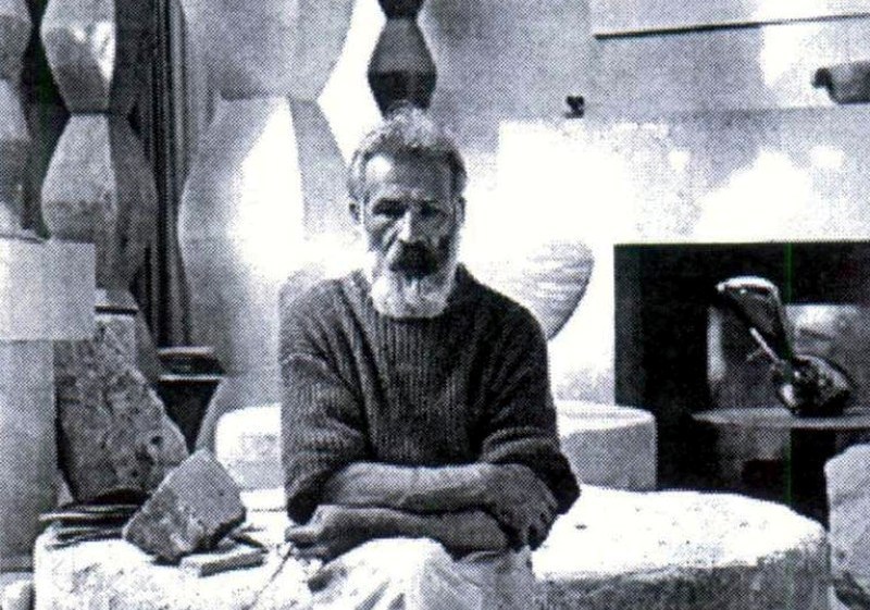 Lucrări ale artiștilor români Constantin Brâncuși și Geta Brătescu ...