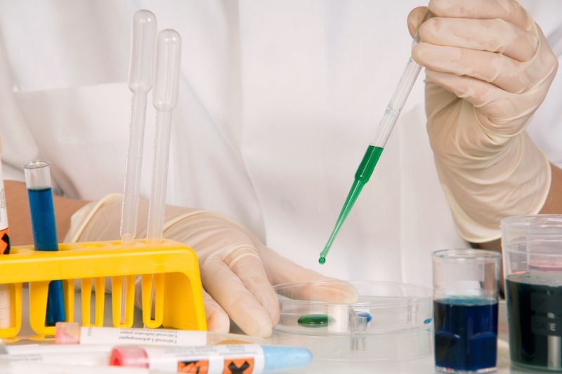 Particule de aur utilizate în terapia împotriva cancerului cerebral