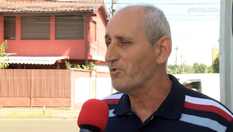 23 August - români la defilare: „Înainte sărbătoream. Acuma comemorăm"