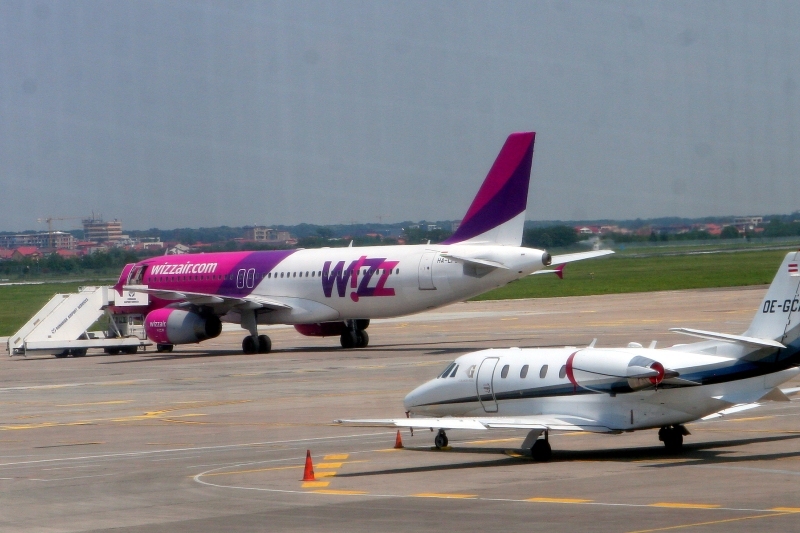 Pasagerii Wizz Air își vor putea alege locurile din avion. Cât costă ...