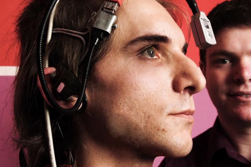 Previziunea făcută de un istoric: Bogații vor deveni „cyborgi ...