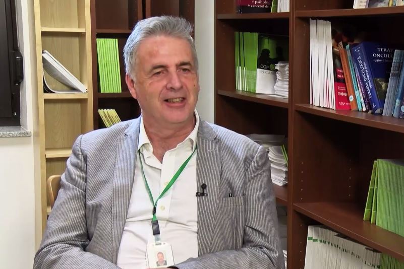 Omul care a convins-o pe Prințesa Diana să ajute România. Graham ...