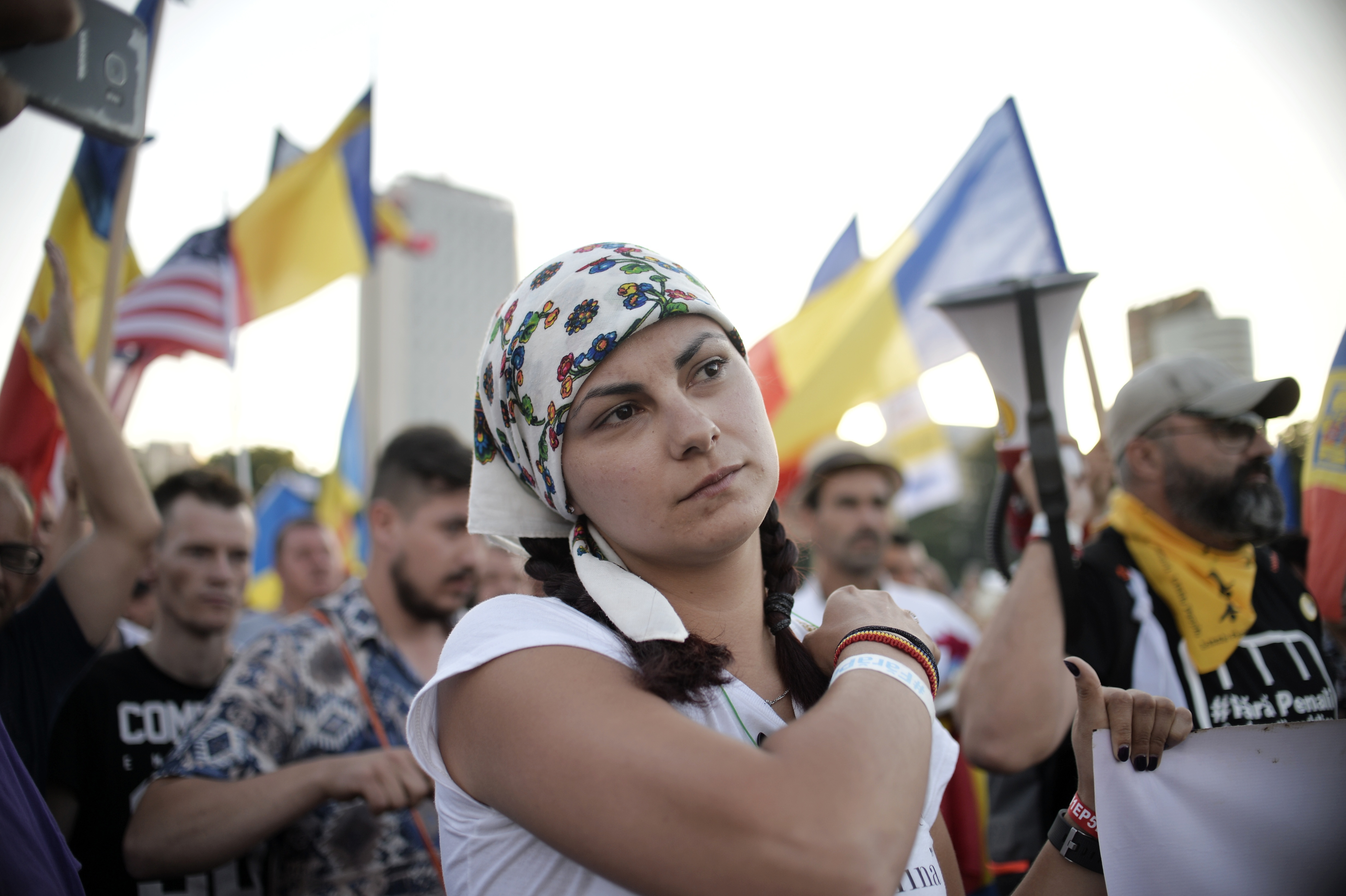 Jean Moscopol ft.Tudor Chirilă prezintă "În țara-n care m-am născut ...