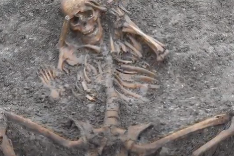 Descoperiri uluitoare. Schelete descoperite recent dezvăluie o tradiție ...