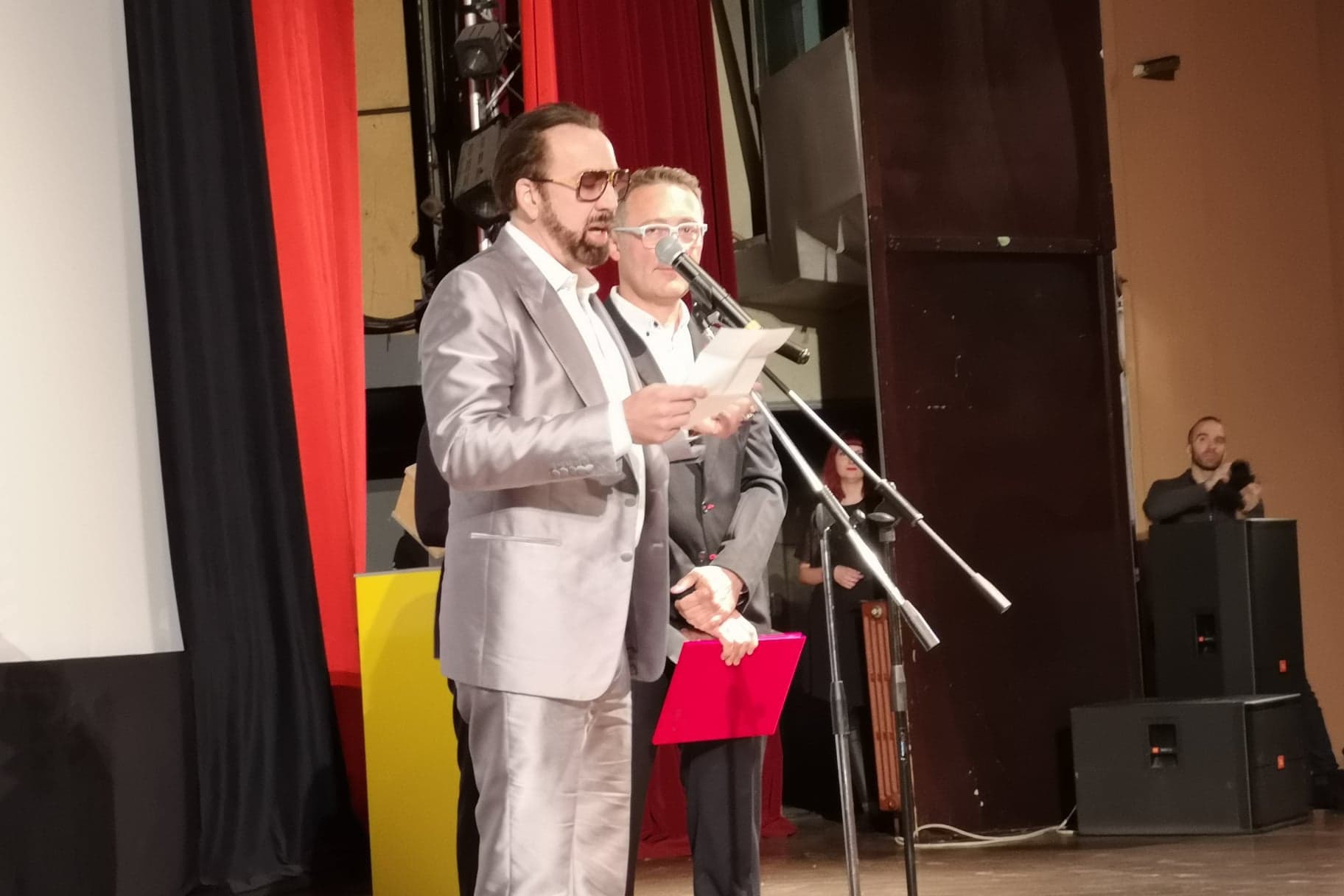 TIFF 2019: Un celebru actor a primit Trofeul Transilvania pentru ...