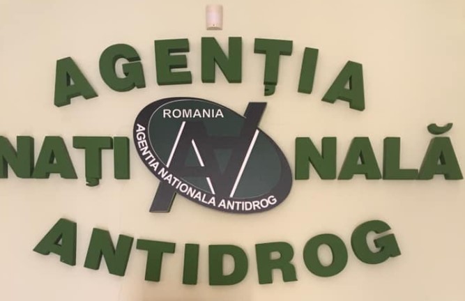 Noua lege anti-drog a fost PROMULGATĂ. Care sunt noile pedepse pentru ...
