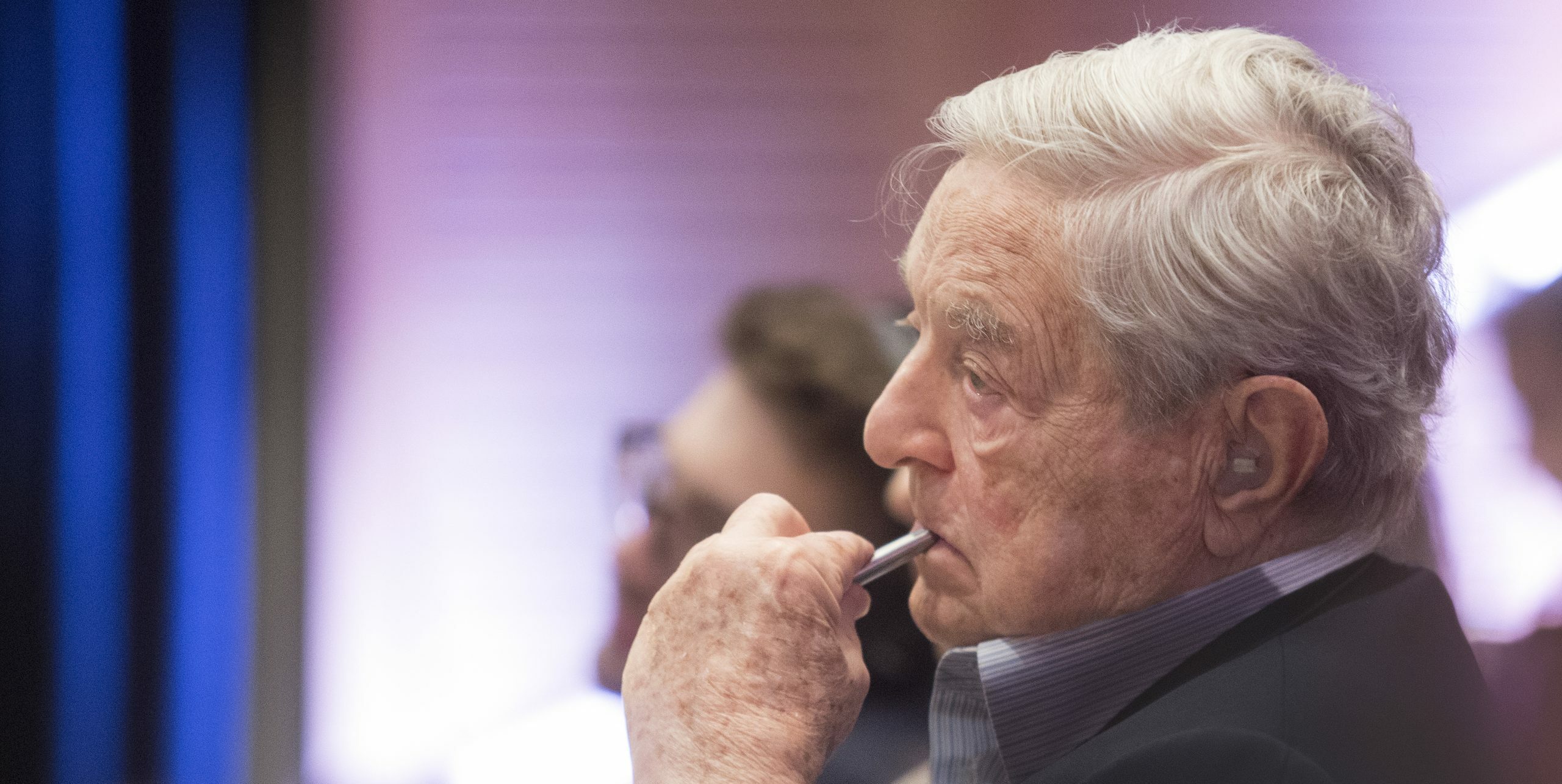 Fundația Soros se retrage din Uniunea Europeană