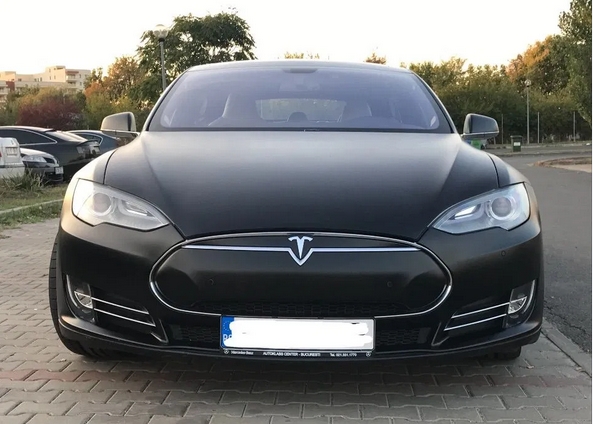MODUL „ECO”. Cât costă cea mai ieftină Tesla second hand din România ...