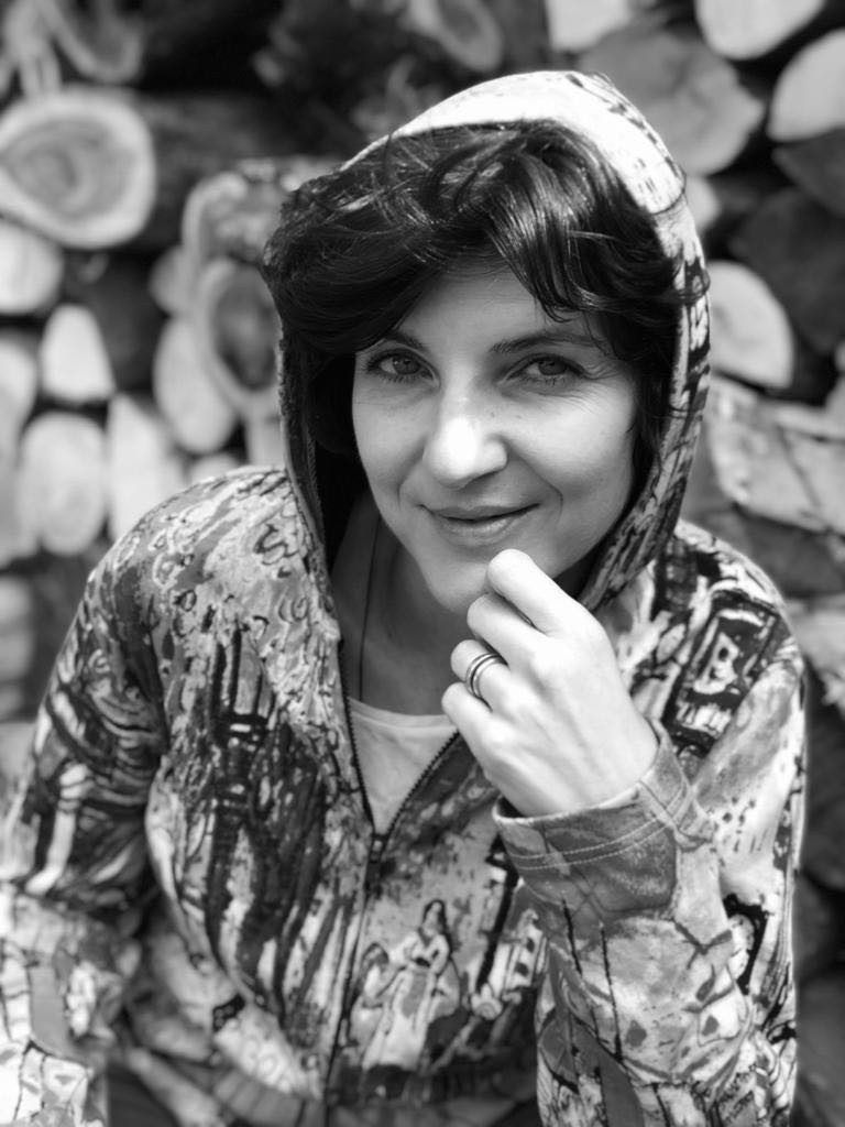 EXCLUSIV. Regizoarea Chris Simion-Mercurian. Apel: Colegii noștri nu au ...