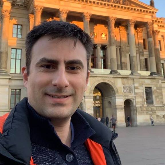 Interviu cu scriitorul Andrei Panțu: ,,Momentele cele mai prețioase au ...