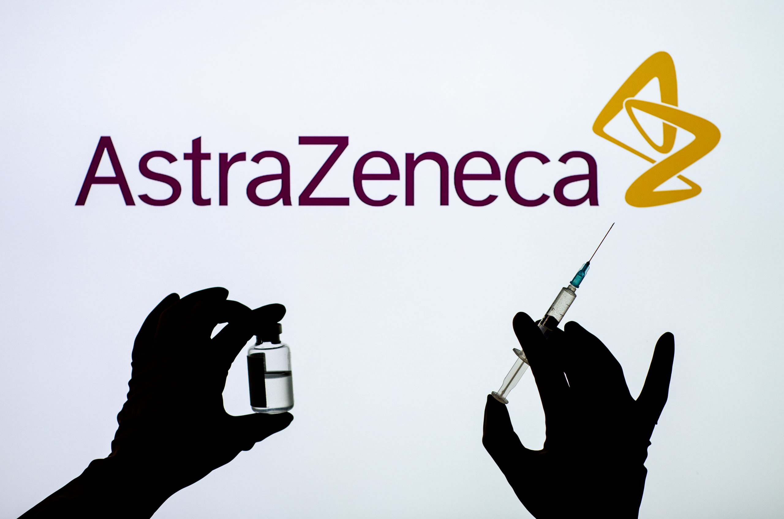 Vaccinul anti-Covid de la AstraZeneca, aprobat pentru folosire în UE ...