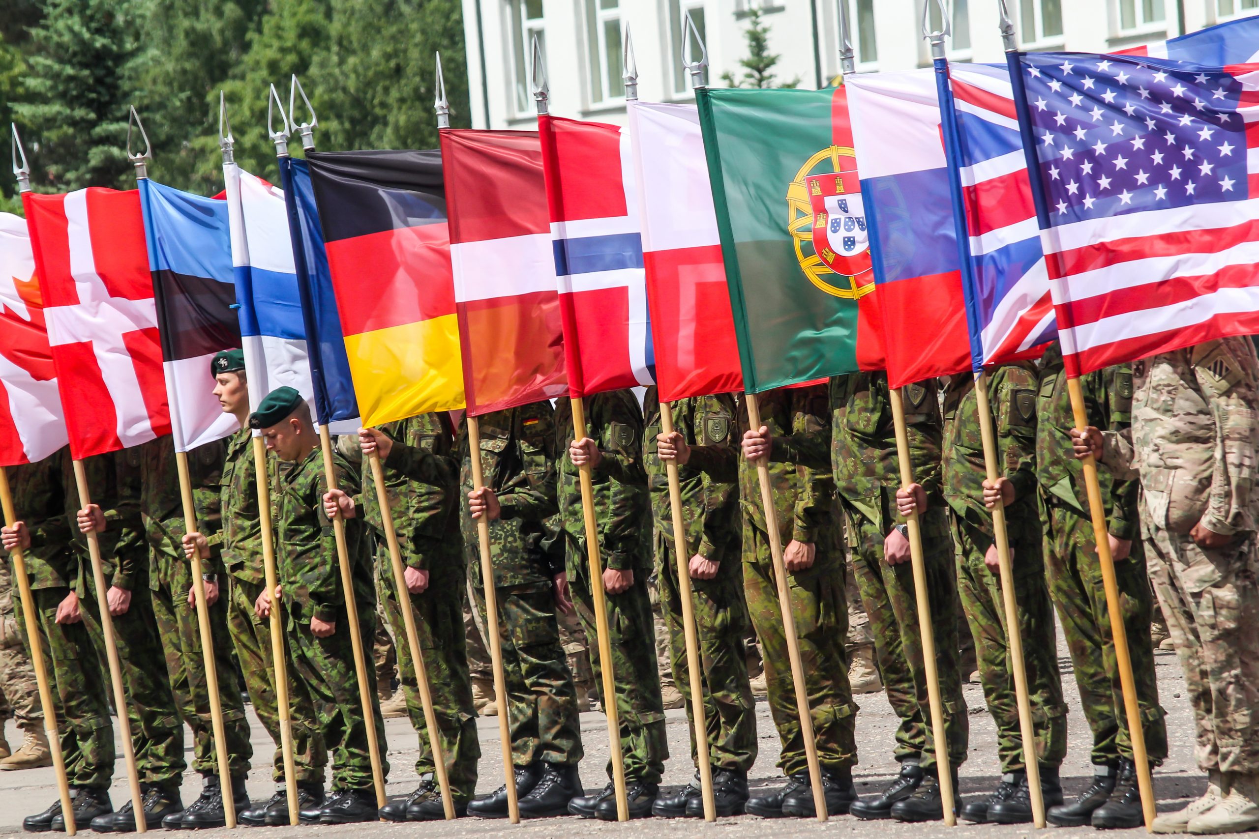 Imagini impresionante de la exercițiul militar NATO Steadfast Defender 21