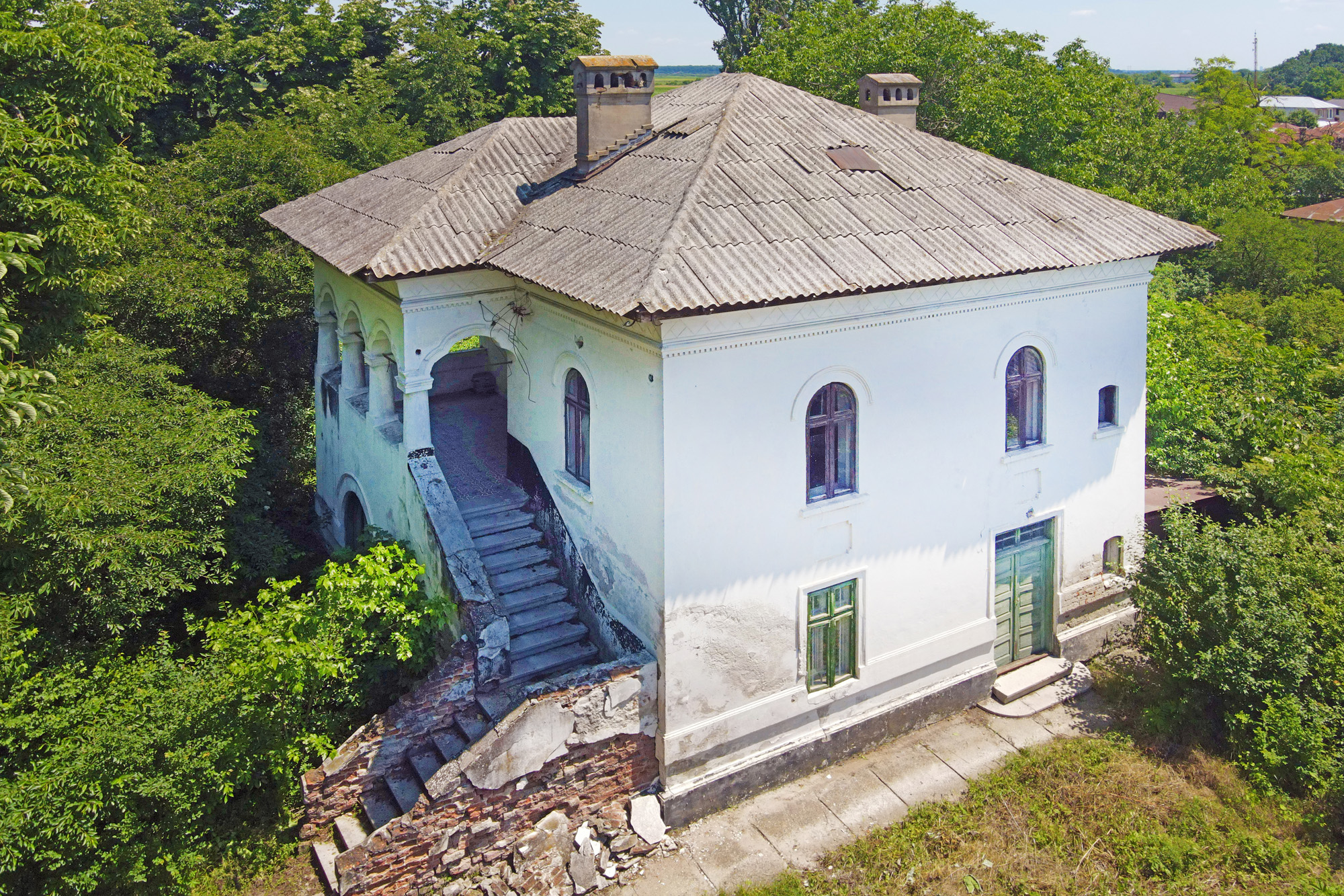 Un conac boieresc din apropierea Capitalei se vinde cu 500.000 de euro