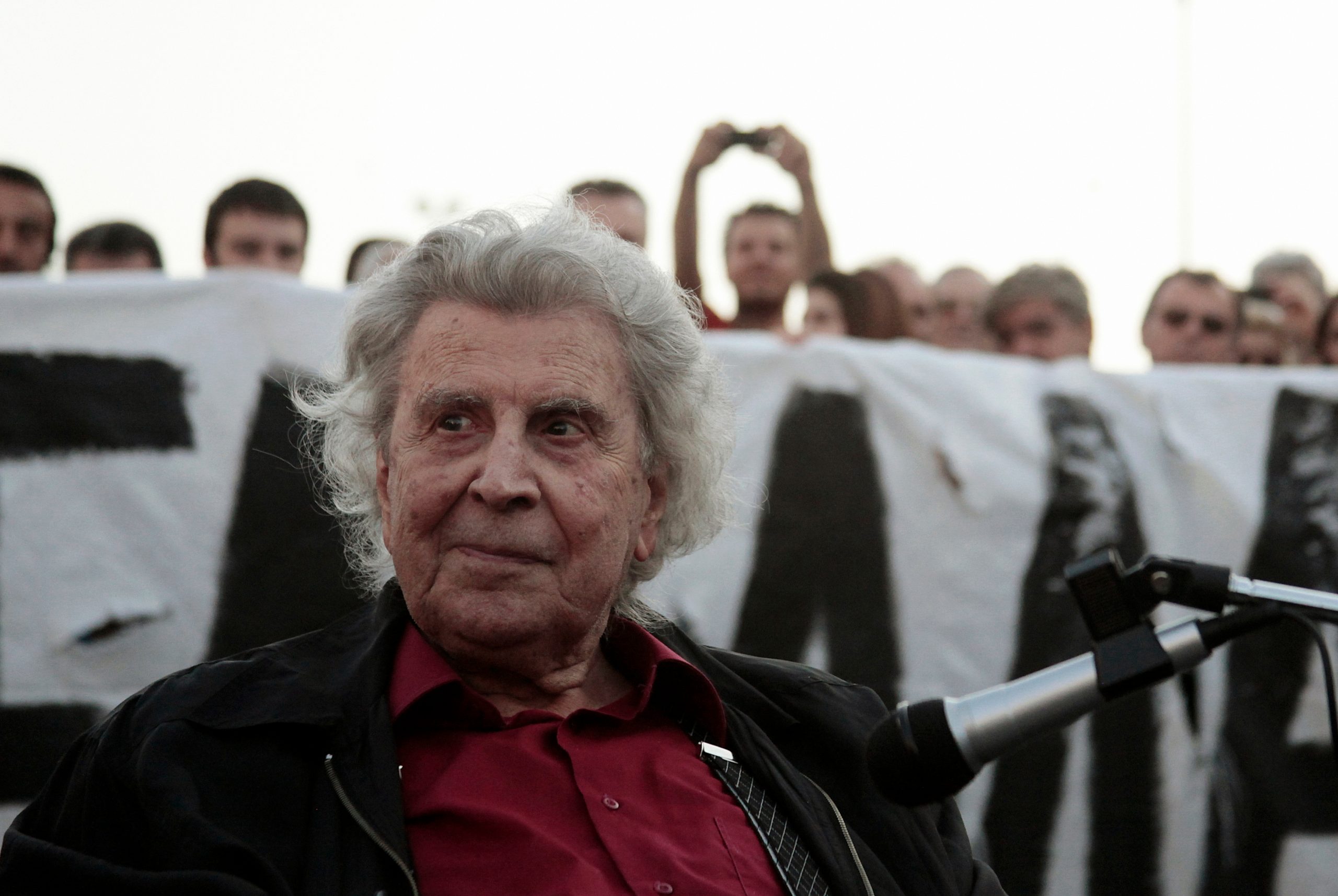 A murit Mikis Theodorakis, cel mai mare compozitor grec din istorie