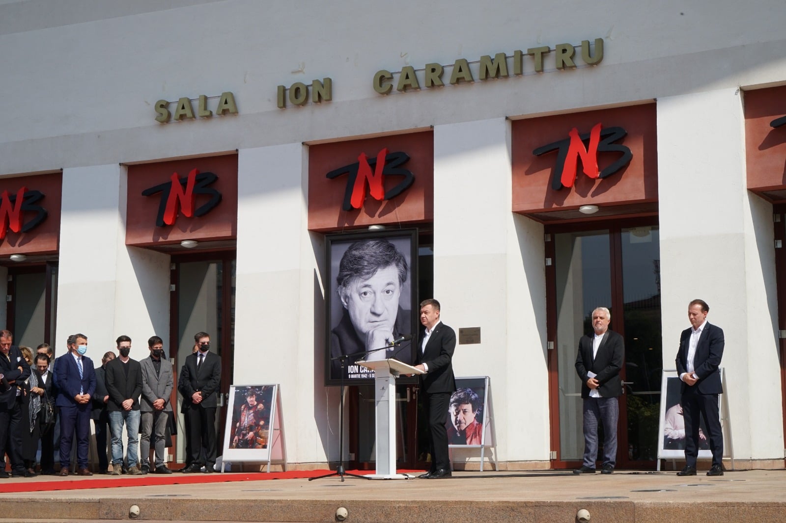 Sala Mare a TNB a primit numele actorului Ion Caramitru