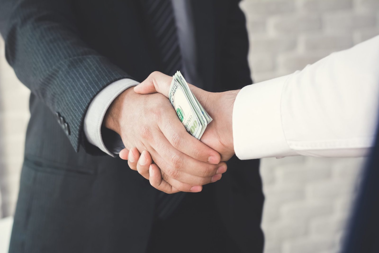 Permise de conducere luate cu mită în Teleorman