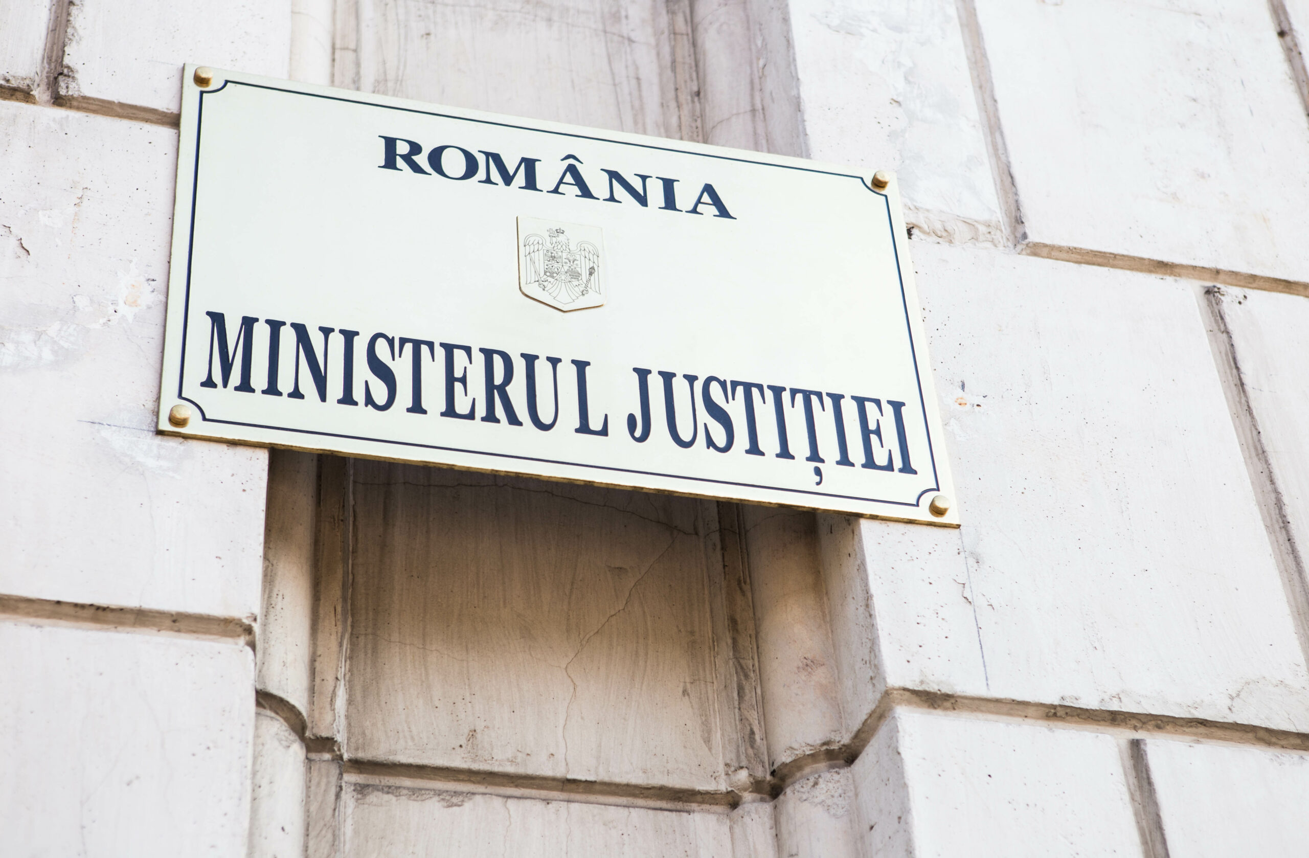Ministerul Justiției a scos la concurs POSTUL de prim-adjunct al procurorului general al ...