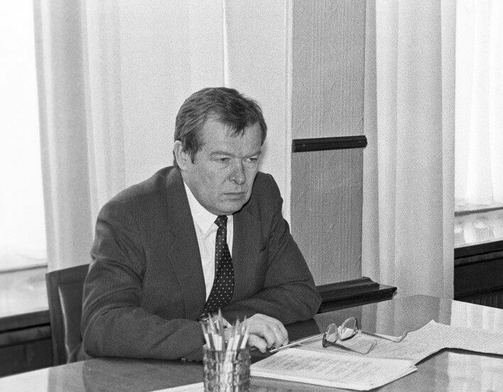 Ultimul șef al KGB a decedat. Vadim Bakatin a predat SUA o schemă de ...