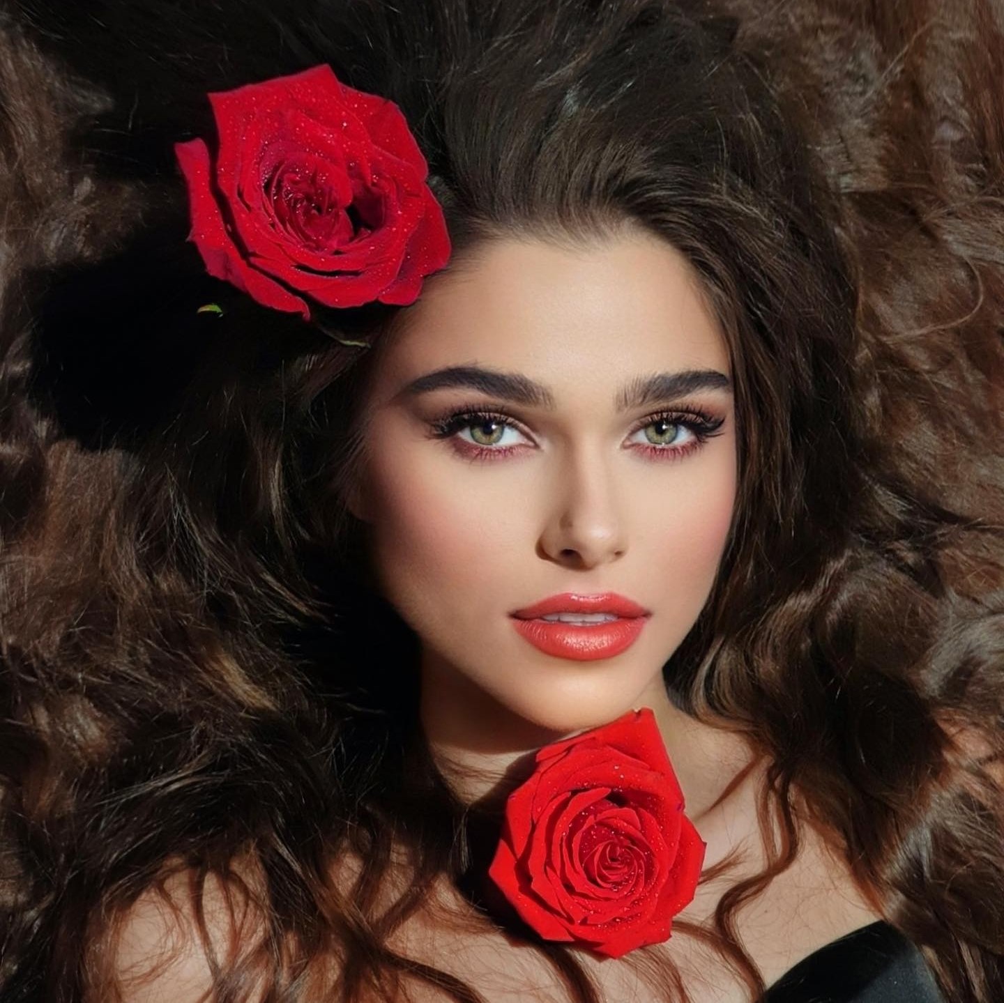 Solista Theo Rose l-a părăsit pe Alex Leonte pentru… Pont: noul iubit era într-o relație de nouă ani