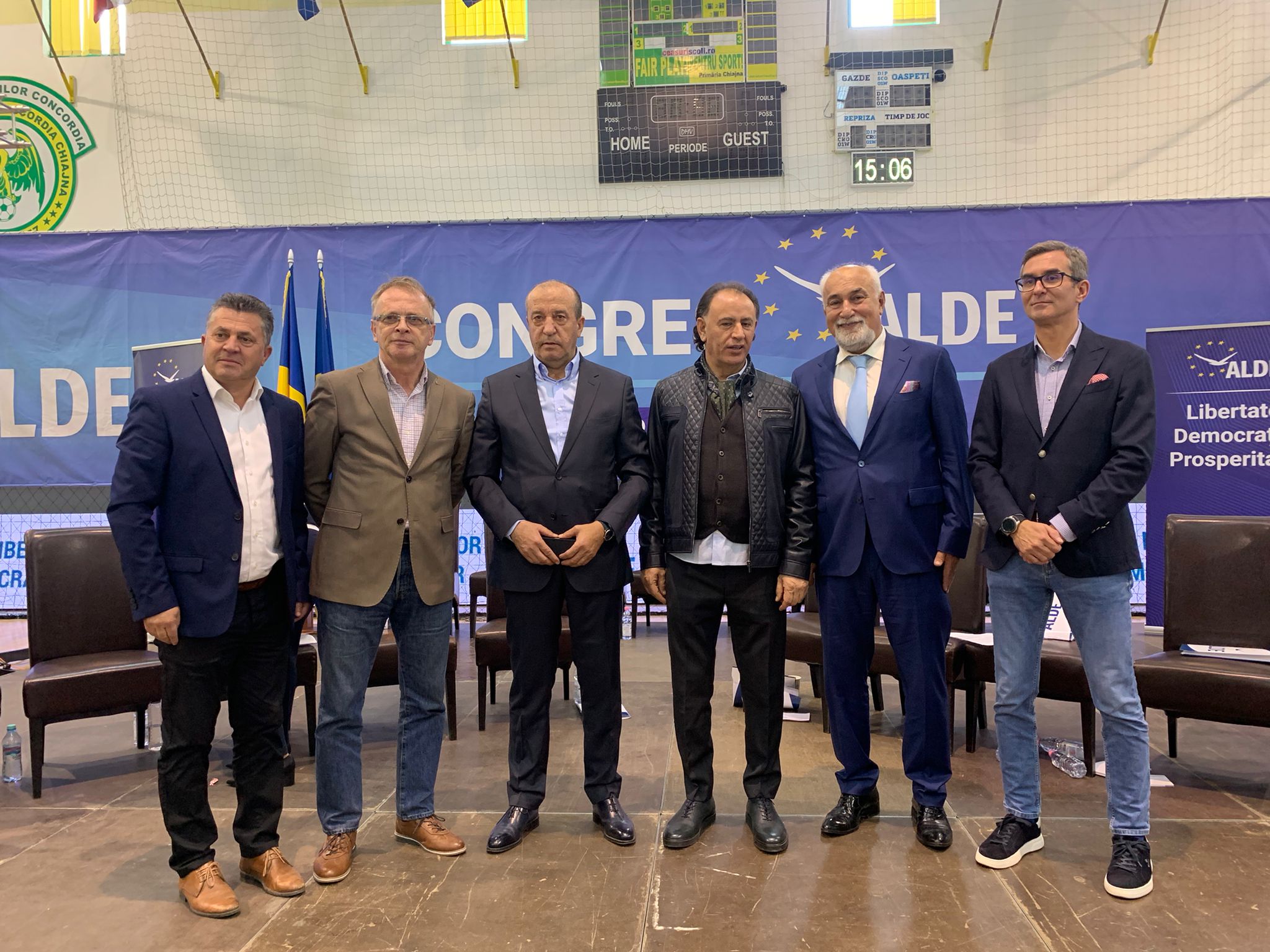 ALDE şi-a ales o nouă conducere. Varujan Vosganian, Mohammad Murad şi ...