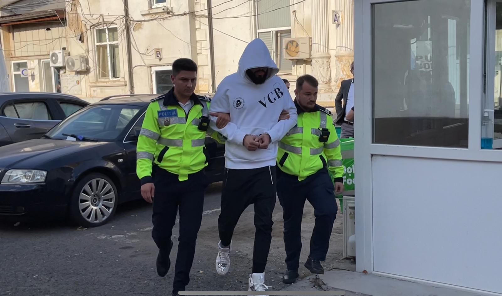 „Bombardierul” care a fugit de poliție și jandarmi, reținut pentru 24 ...