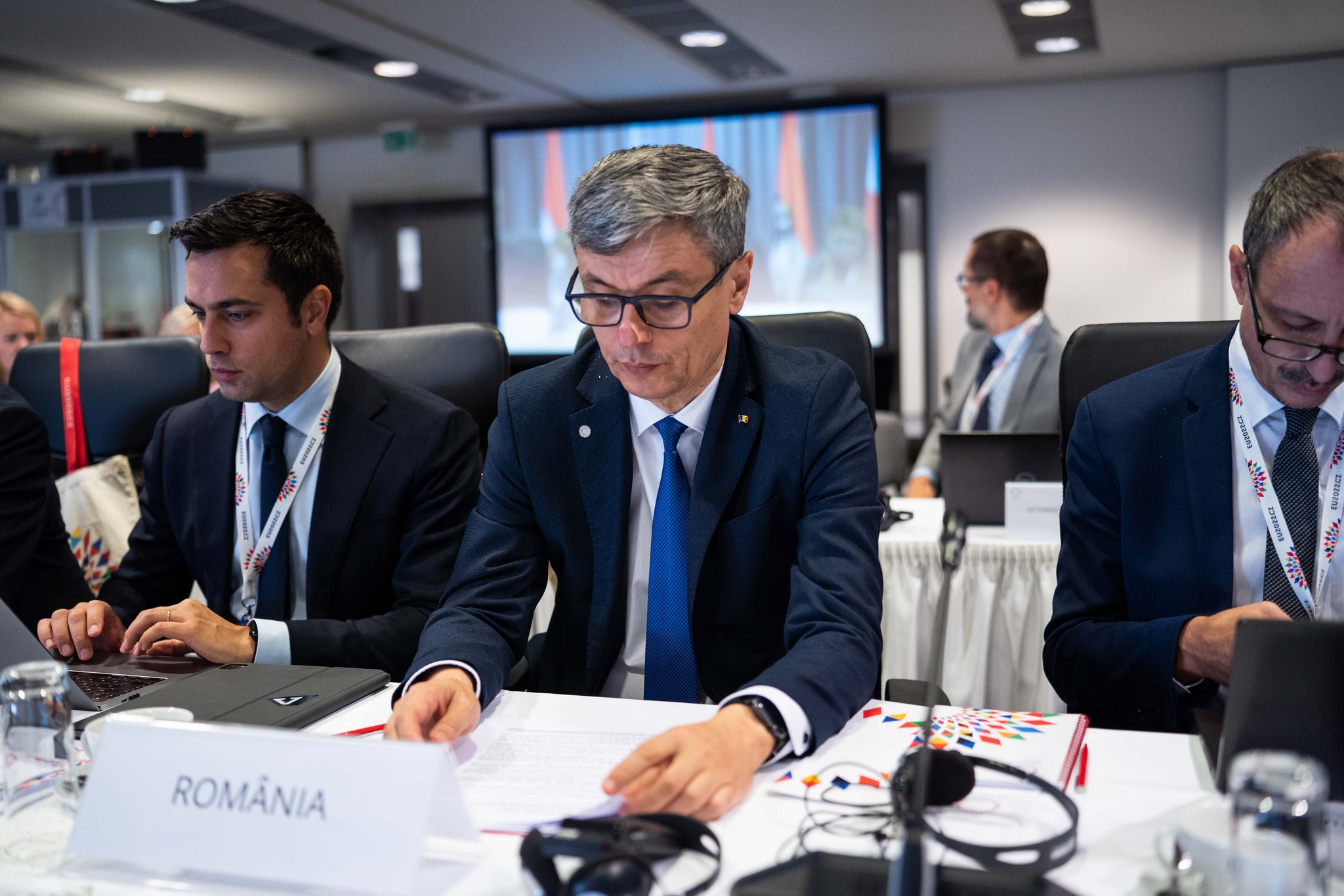 Virgil Popescu: România susţine introducerea în cel mai scurt timp a unui plafon la tranzacţiile ...