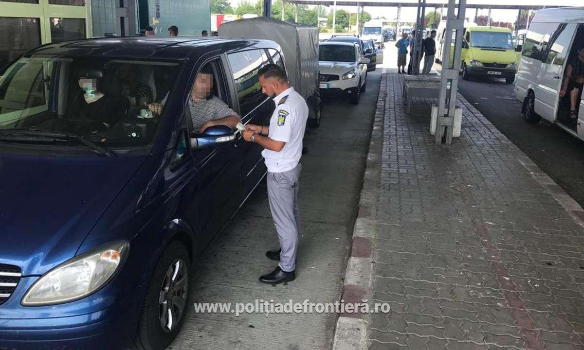 Ionică s-a prezentat în Vama Petea cu un buletin fals. Le-a povestit ...