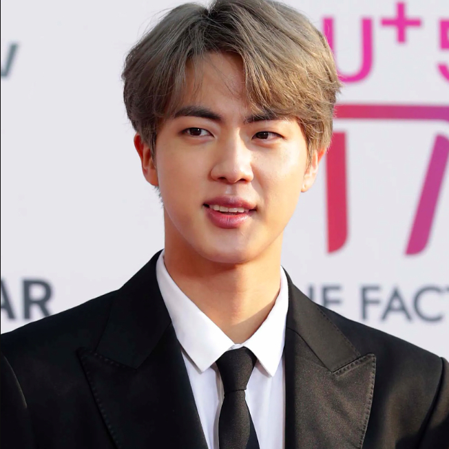Jin, unul dintre membrii trupei sud-coreene BTS, va fi luat în armată