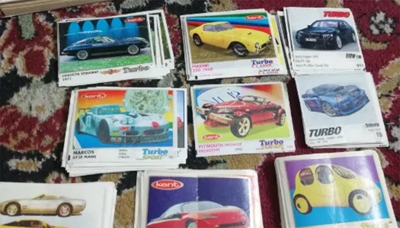 Colecțiile de surprize Turbo din anii '90 se vând acum cu 4.000 de lei