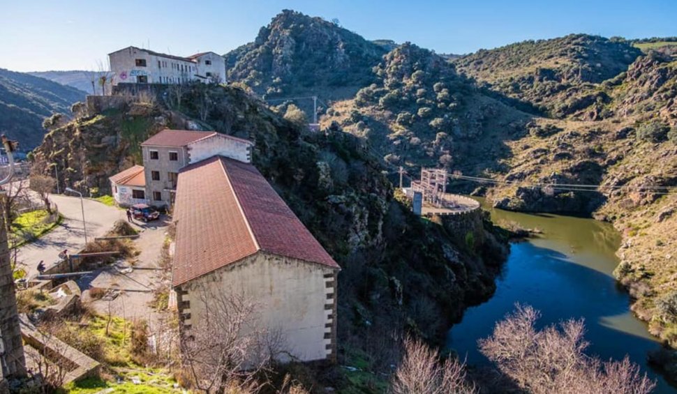 Un oraș întreg, vândut cu 260.000 de euro, în Spania. Ce trebuie să ...