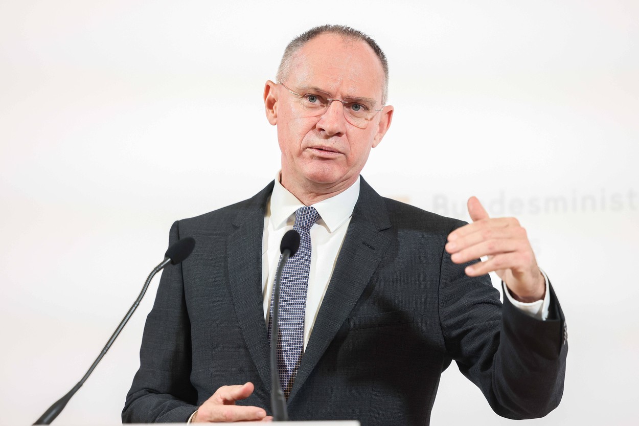 Ministrul austriac de interne, Gerhard Karner, vine la București