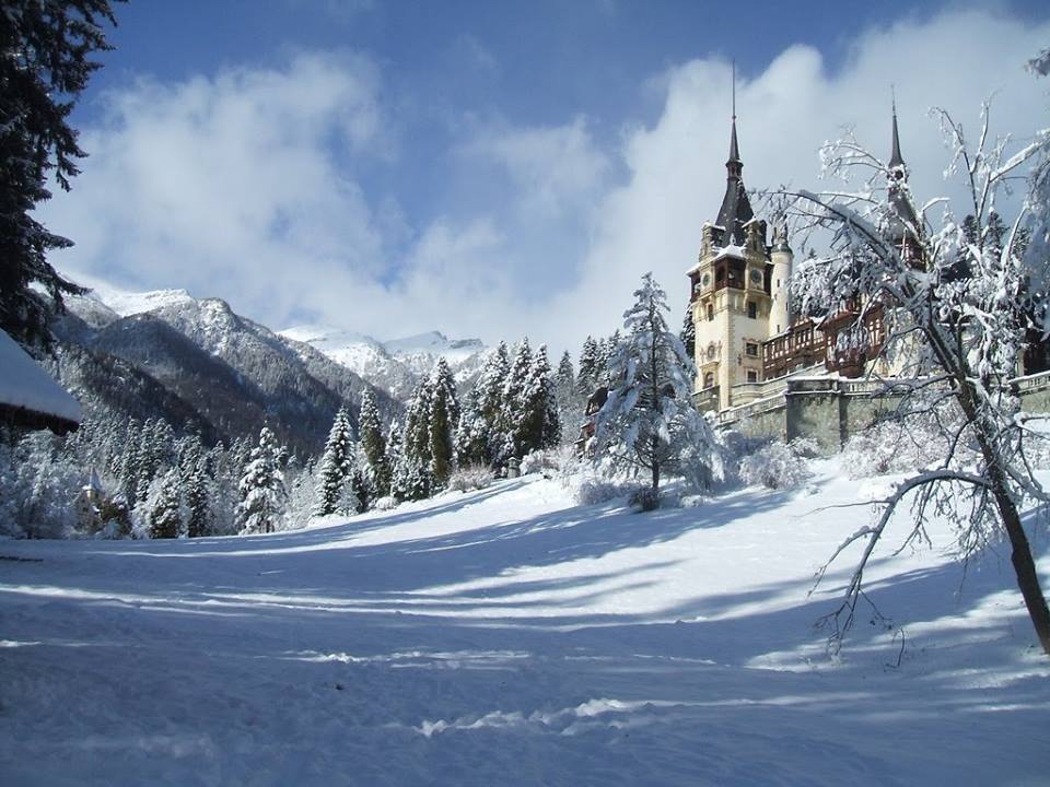Sinaia: Obiective turistice, istorie și cel mai mare domeniu schiabil ...