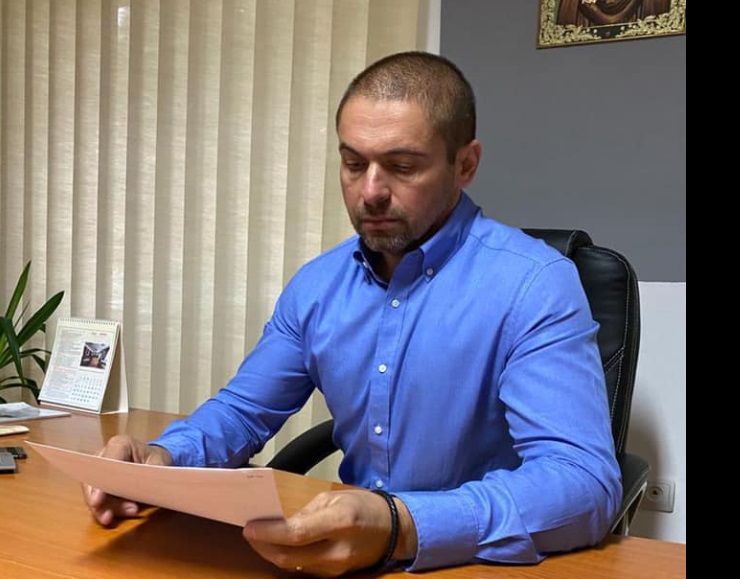 Primăria Variaș a cheltuit circa 15.000 de euro pentru o iesle de lemn ...