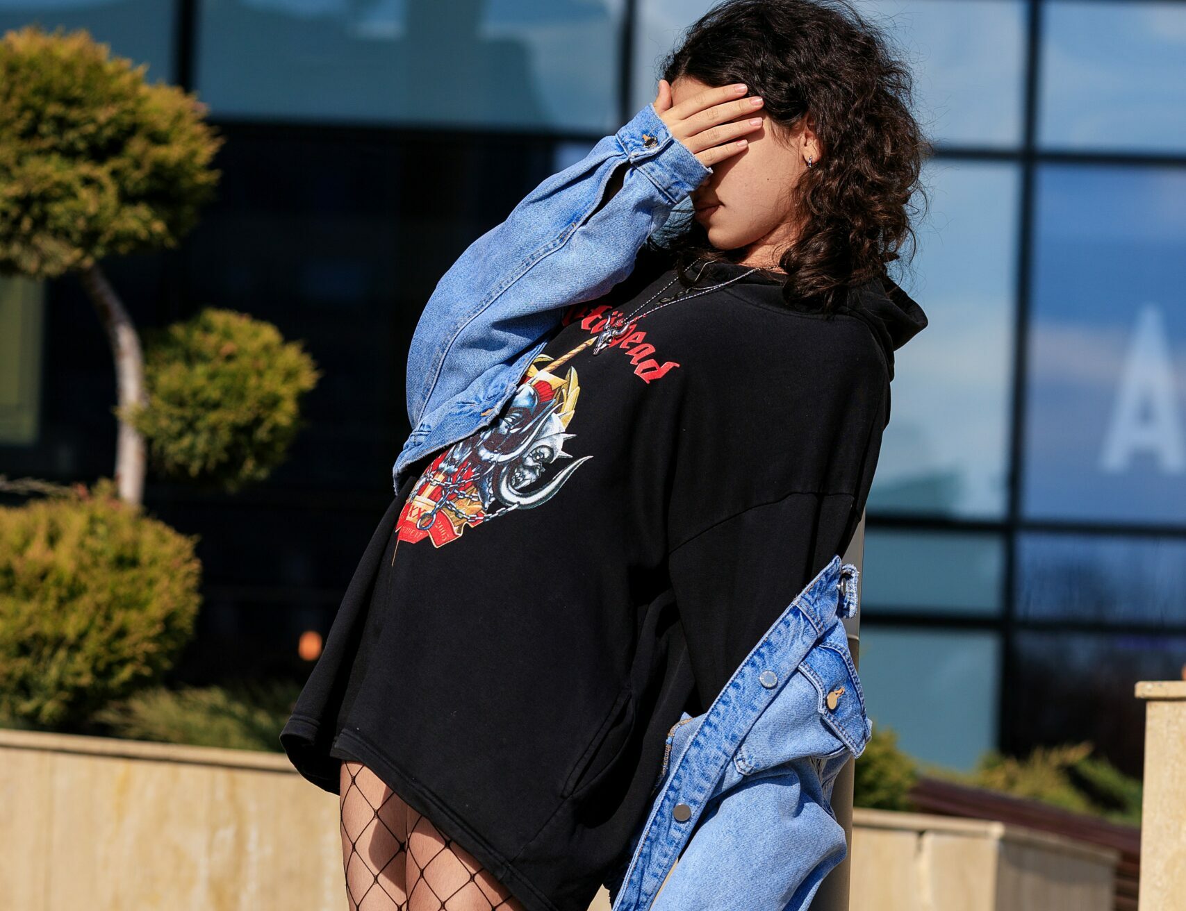 Viața paralelă a unor prostituate din Republica Moldova: “Duc două ...