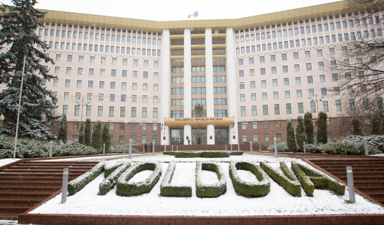 Chișinăul rescrie istoria: sintagma „limba moldovenească”, înlocuită cu ...
