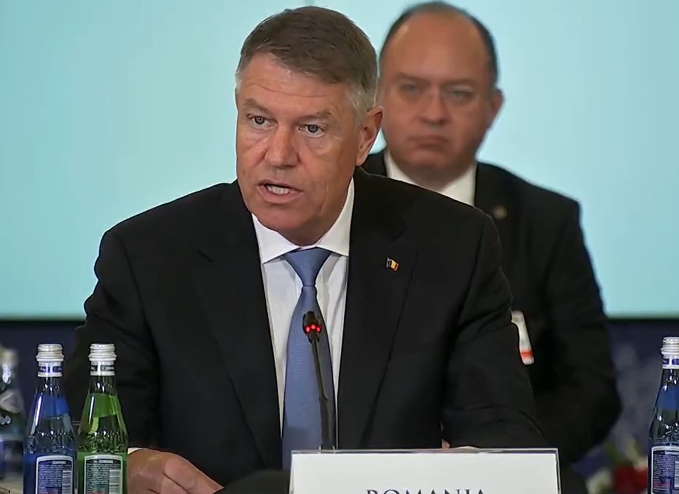 VIDEO. Klaus Iohannis, la masă cu Joe Biden la SUMMITUL B9 ...