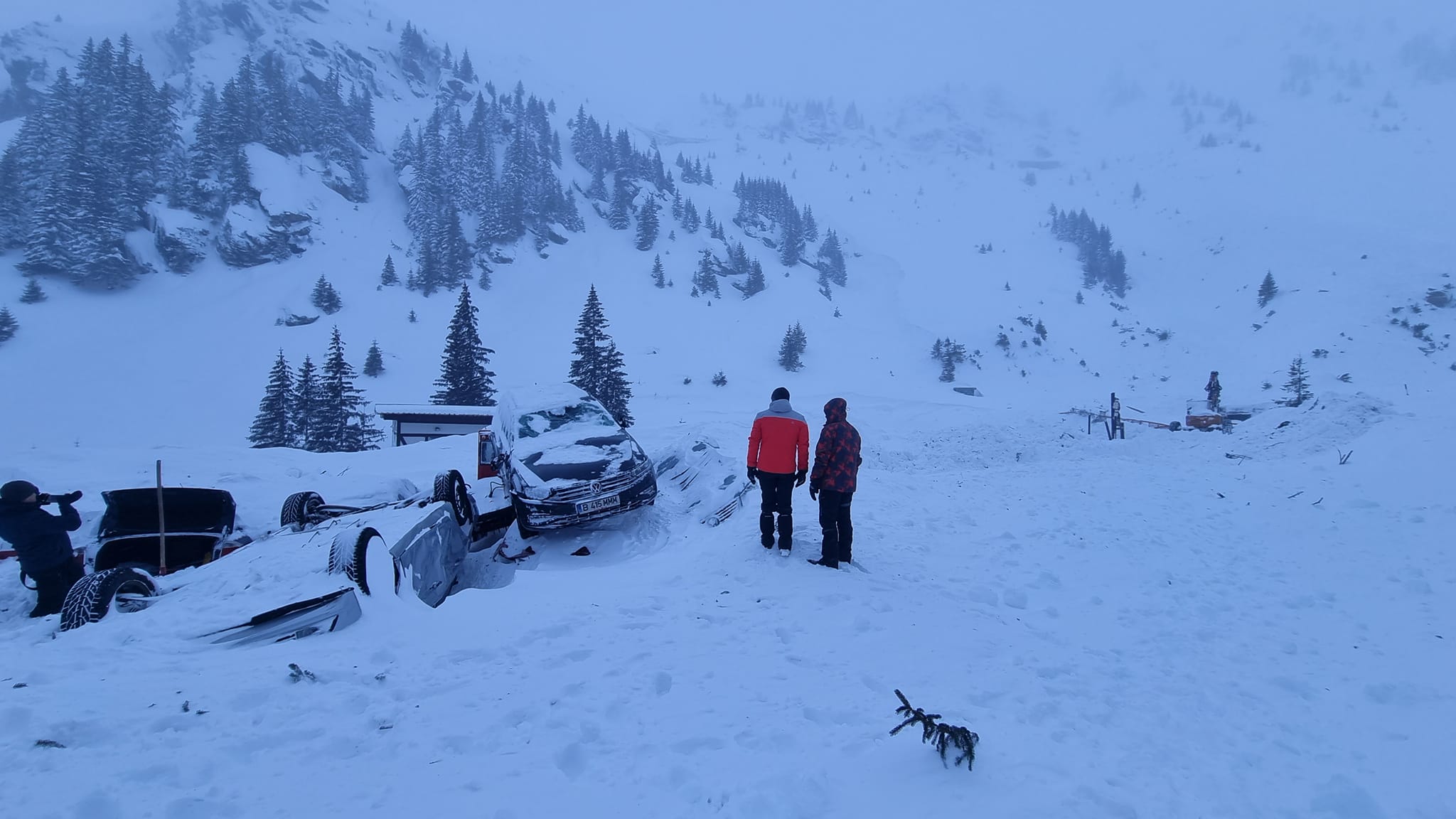 FOTO-VIDEO | Avalanșă de mari dimensiuni în Munții Făgăraș