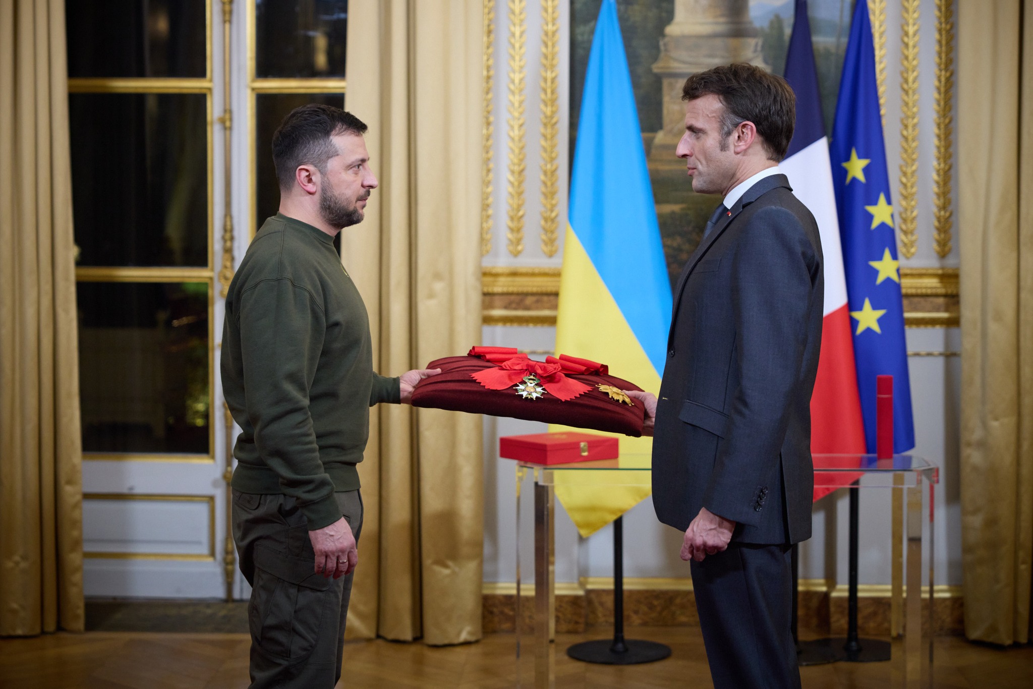 RĂZBOI în Ucraina, ziua 1328. Zelenski i-a cerut lui Macron mai multe ...