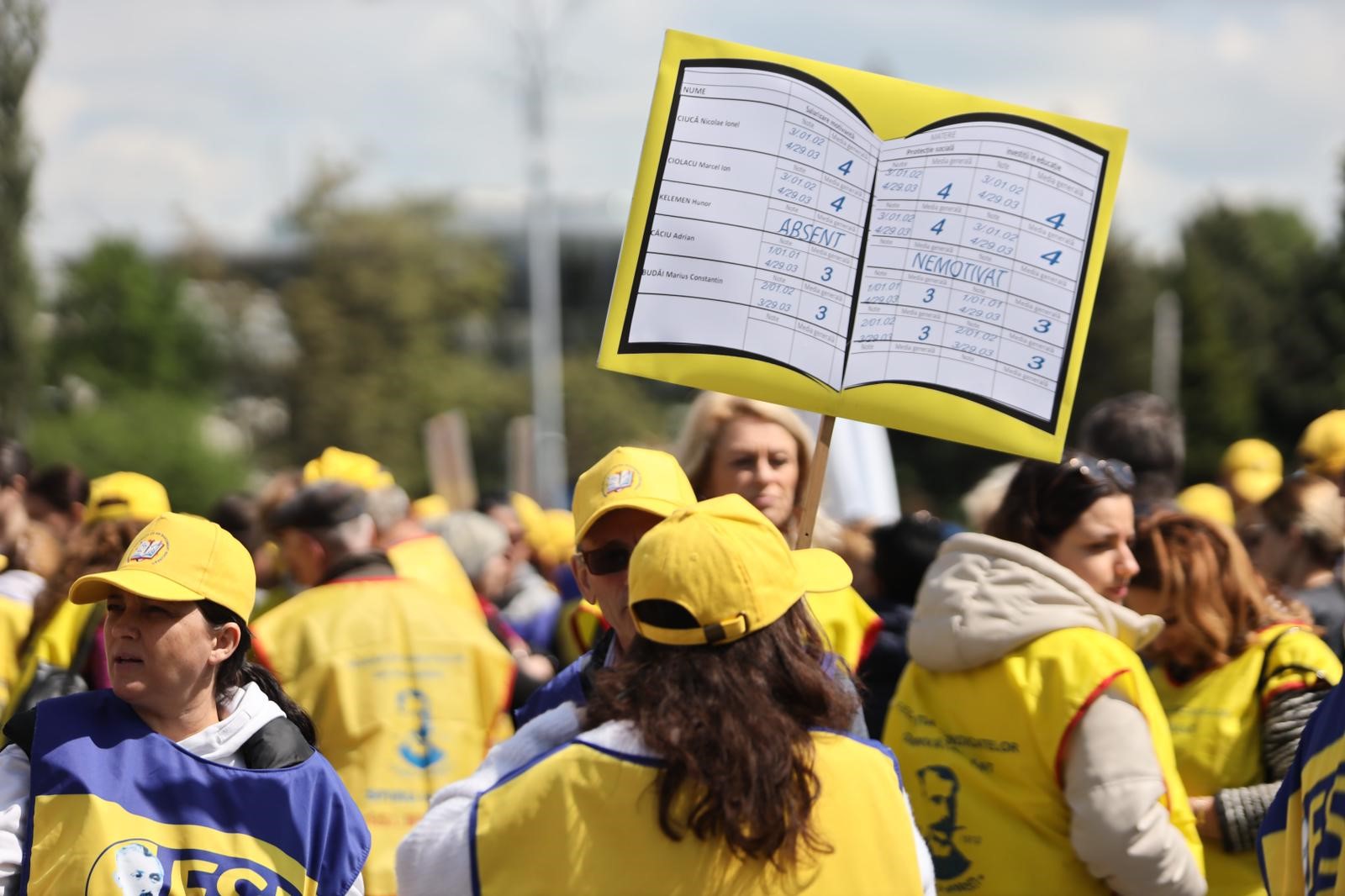 Grevă de avertisment în învățământ, între orele 11:00 și 13:00 ...