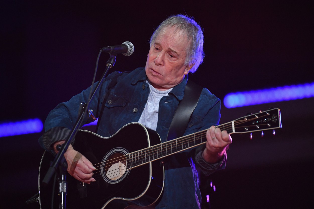 Paul Simon: pierderea auzului îl împiedică să meargă în turnee