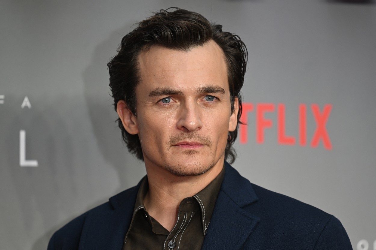 Rupert Friend se simte pregătit pentru a juca rolul lui James Bond