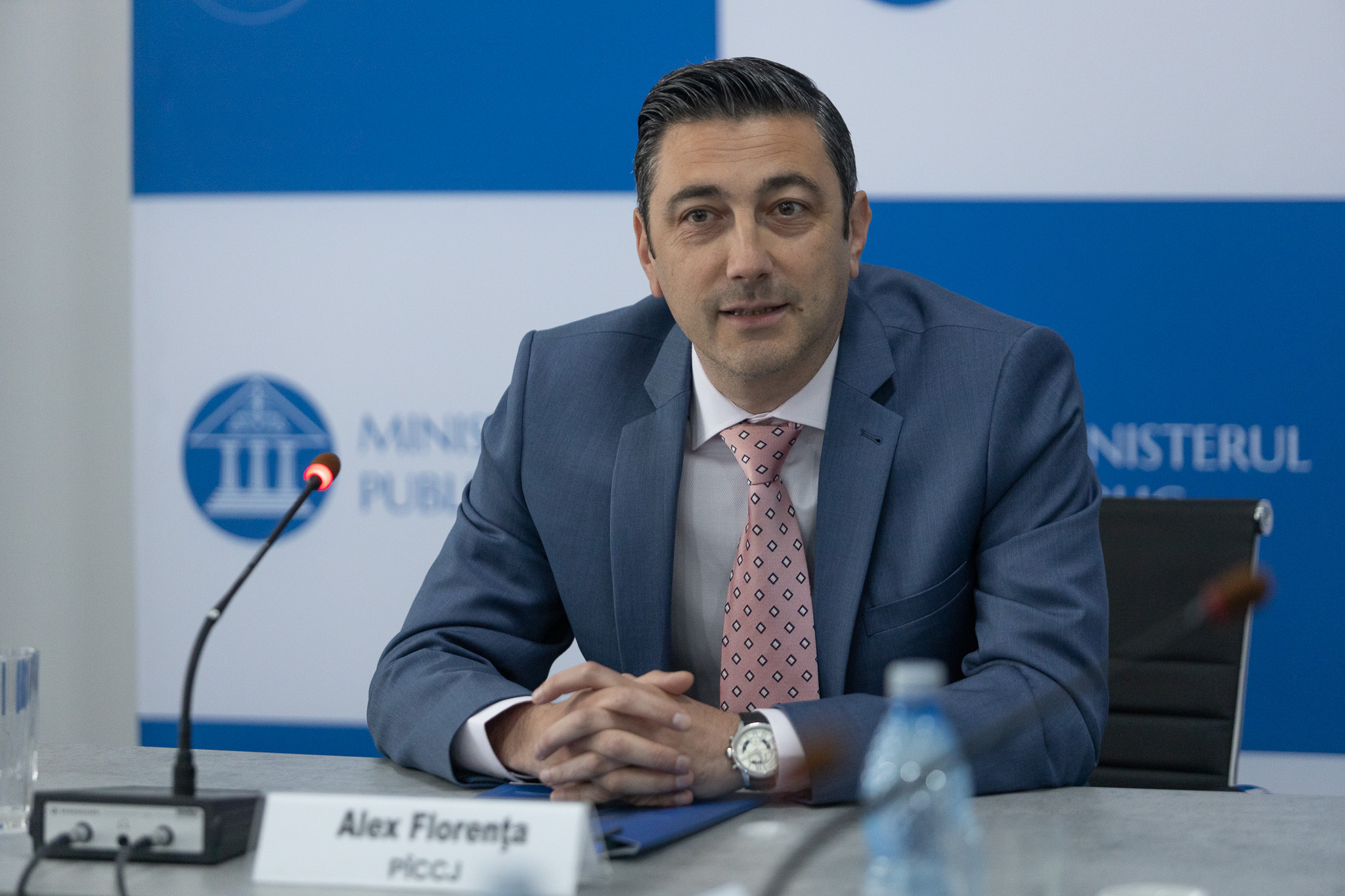 PERCHEZIȚII la Primăria Crevedia, sediul firmei Flagas și domiciliile ...