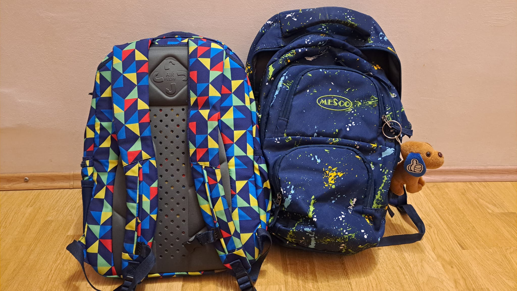 Elevii dintr-un comitat din Florida sunt OBLIGAȚI să meargă la școală ...