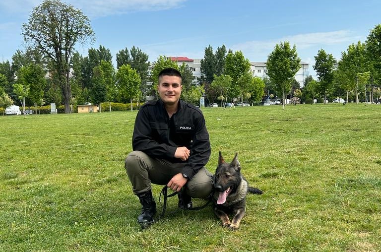 Câinele polițist i-a salvat viața! Un bărbat de 70 de ani, care avea ...